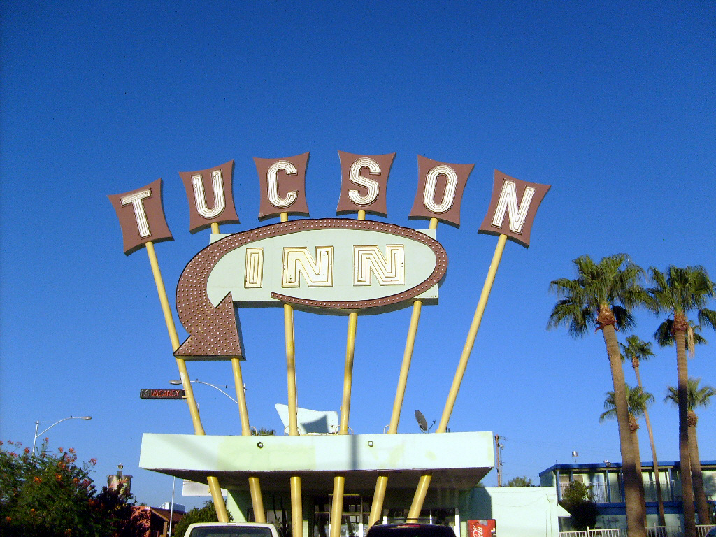 The Allee Willis Museum of Kitsch » Tucson Vintage Neon