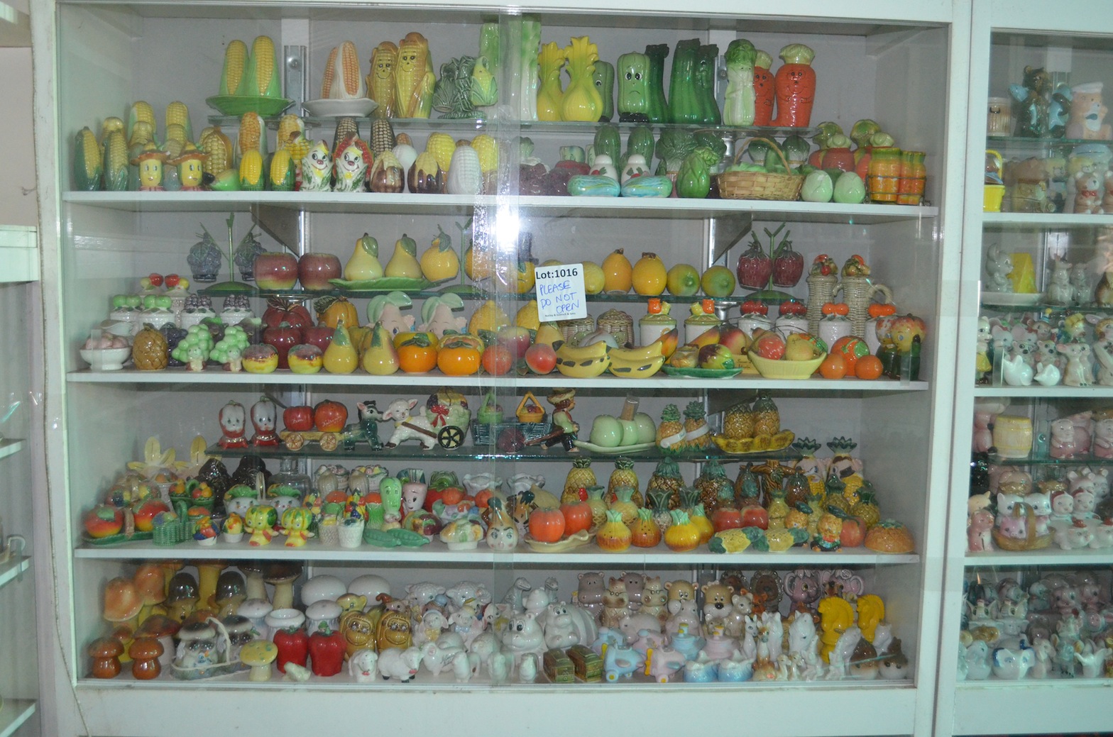 The Allee Willis Museum of Kitsch » Fantastic Farm Auction at the ...